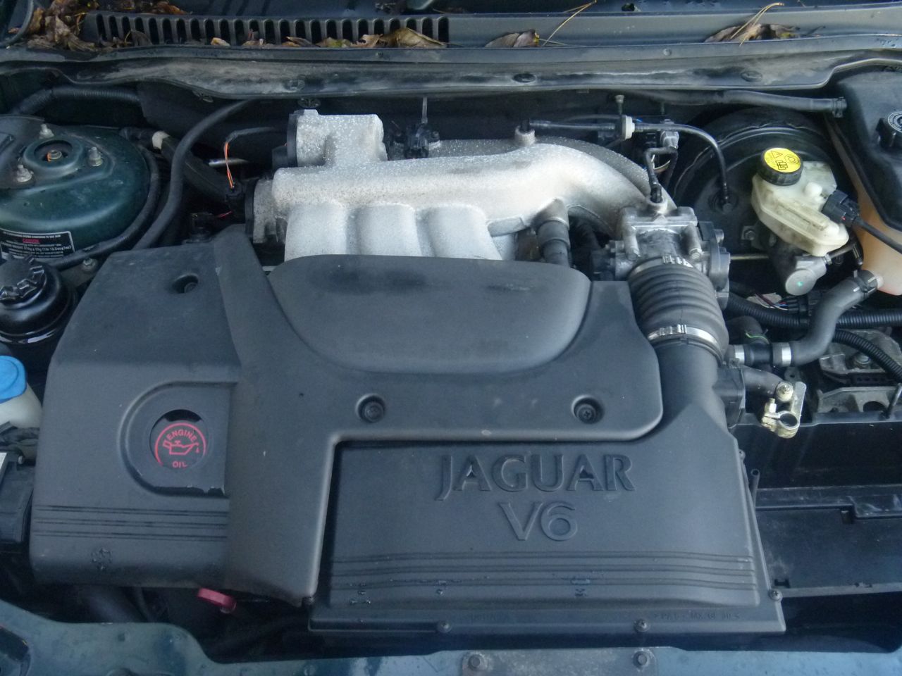 Jaguar X-type technical specifications and fuel economy